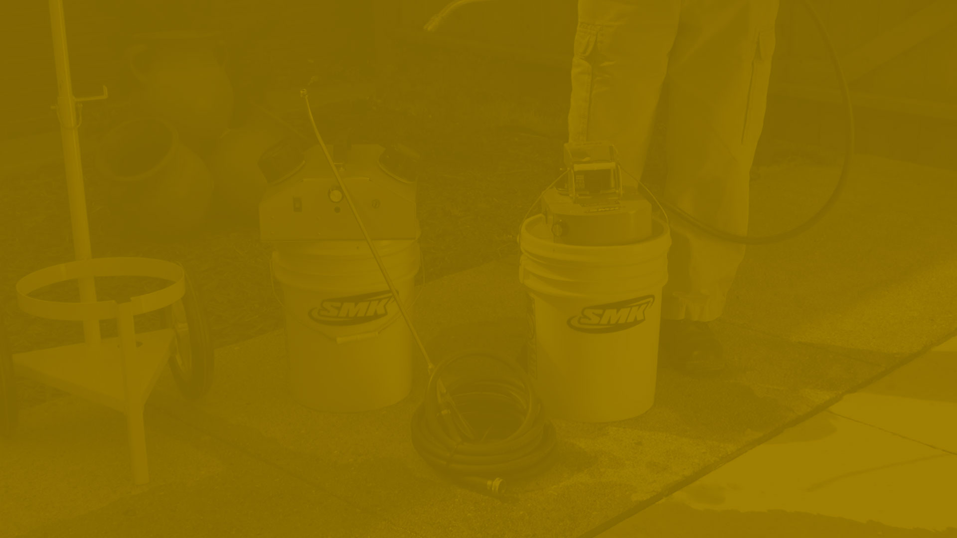 SMK-Background-Image-Yellow - SMK Sprayers